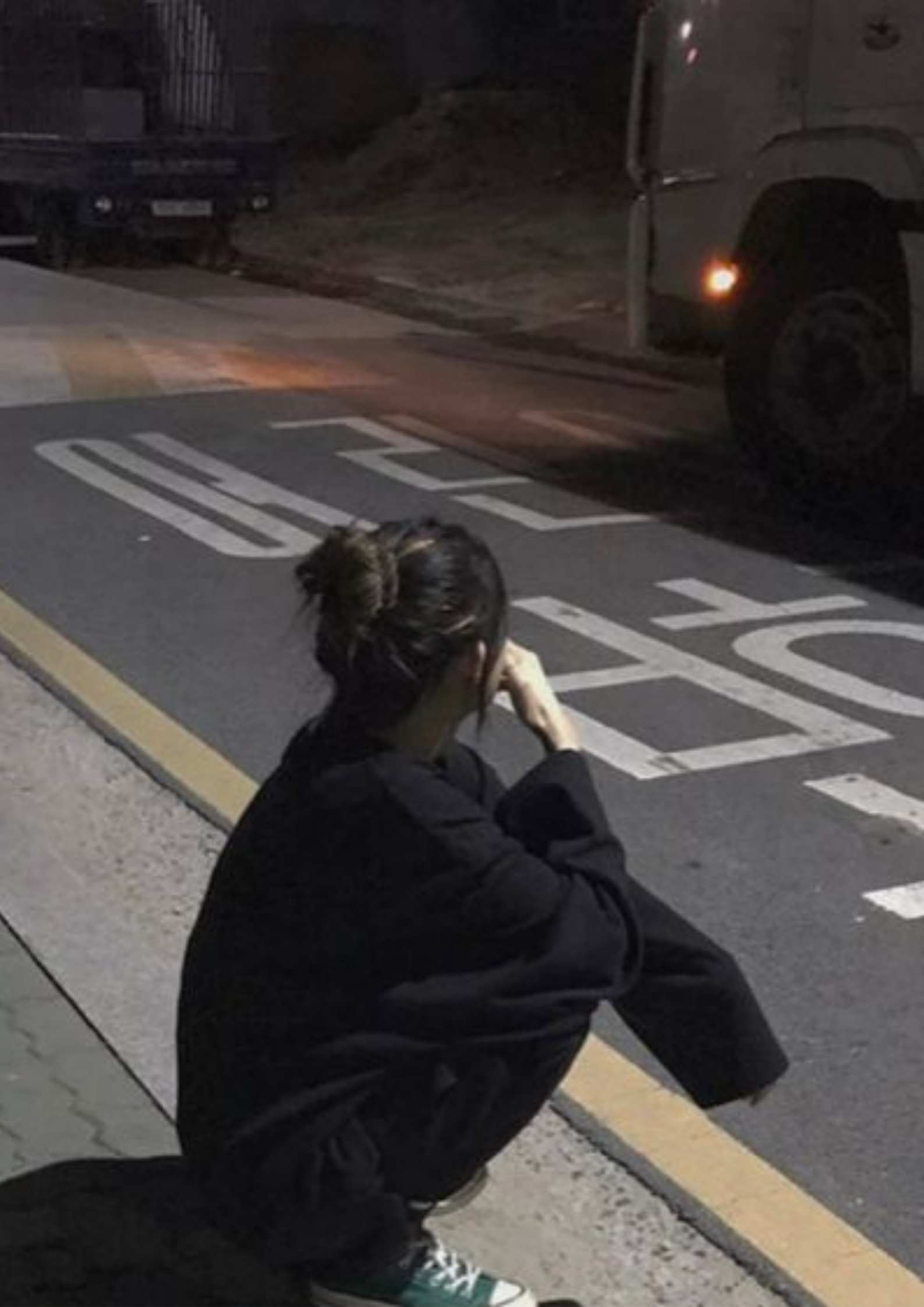 5 Inspirasi Pose Foto Aesthetic Ala Cewek Korea - Matamu